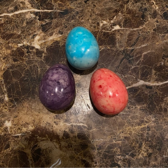 Accents | Vintage Ducceschi Genuine Alabaster Eggs Italian Hand Carved ...